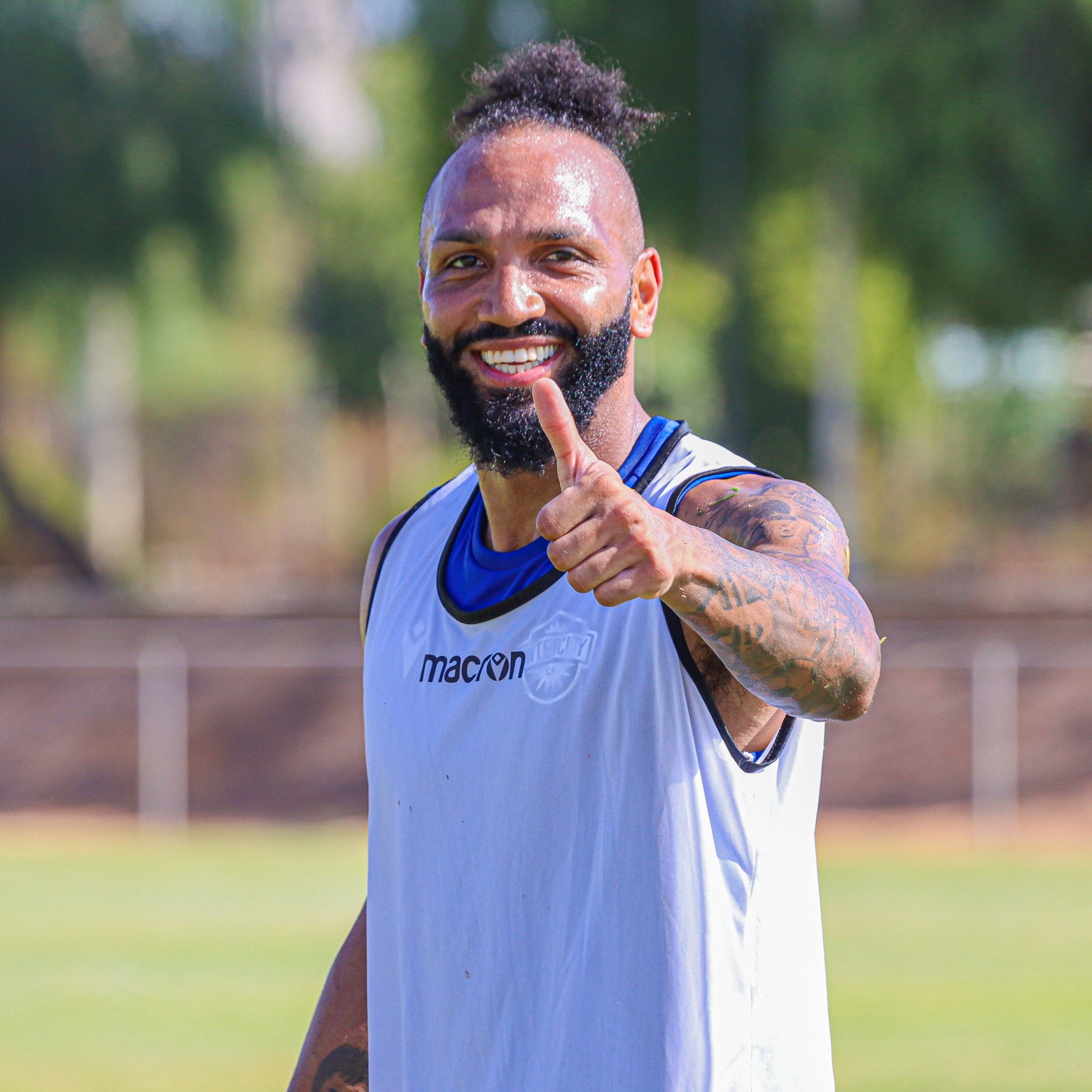 Emilio Nsue: «Cuando llegas y ves un grupo tan unido y tan fuerte, te ...