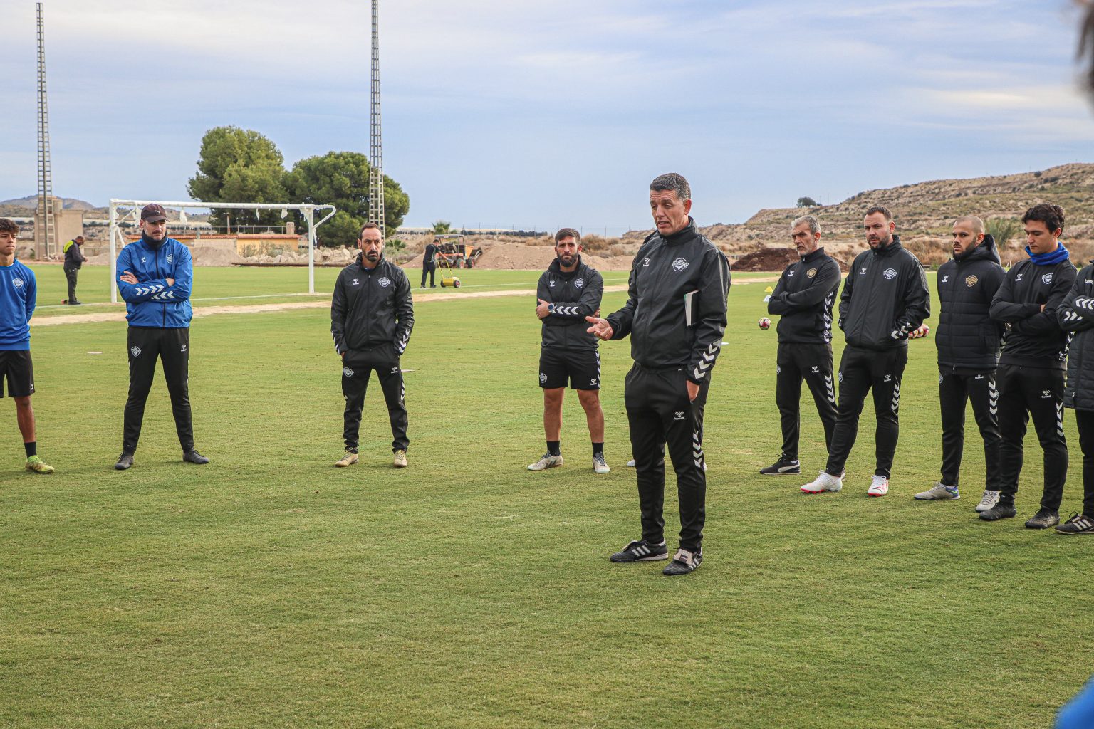 El CF Intercity inicia sus entrenamientos en las instalaciones del Club ...